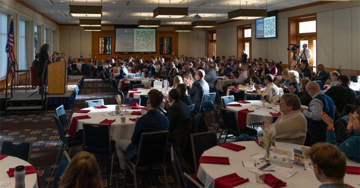 Siemens executives to lead AI panel at Secchia Breakfast Lecture - GVNext