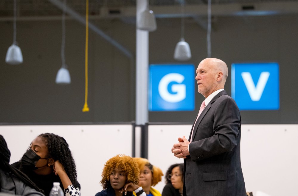 HBCU students from consortium tour campuses, learn about graduate ...