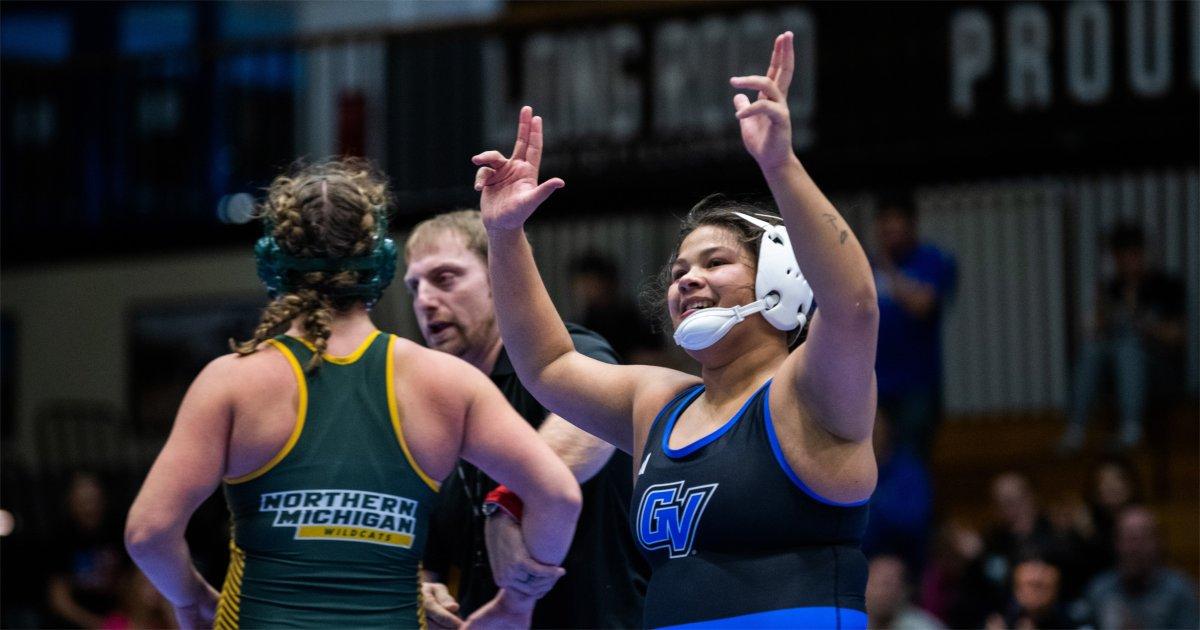Women's wrestling debuts at home with resounding success - GVNext