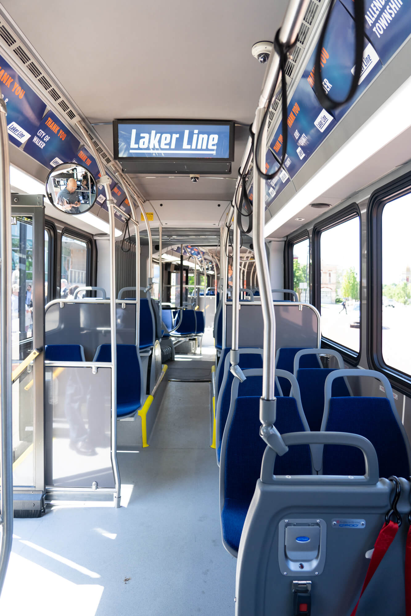 Haas, Mantella tour new Laker Line bus - GVNext