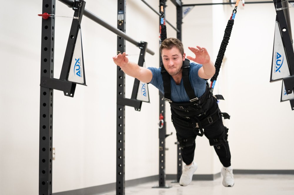 Alumnus brings innovative physical therapy equipment to Grand Valley ...