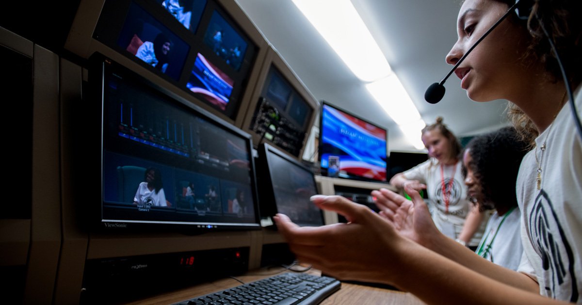 Camp honors vision, legacy of longtime broadcaster to help high school ...