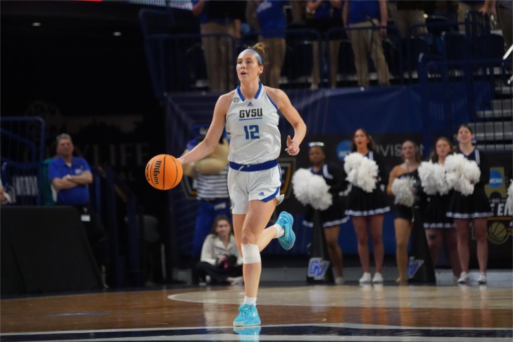 GVSU women's basketball clinches spot in National Championship game ...