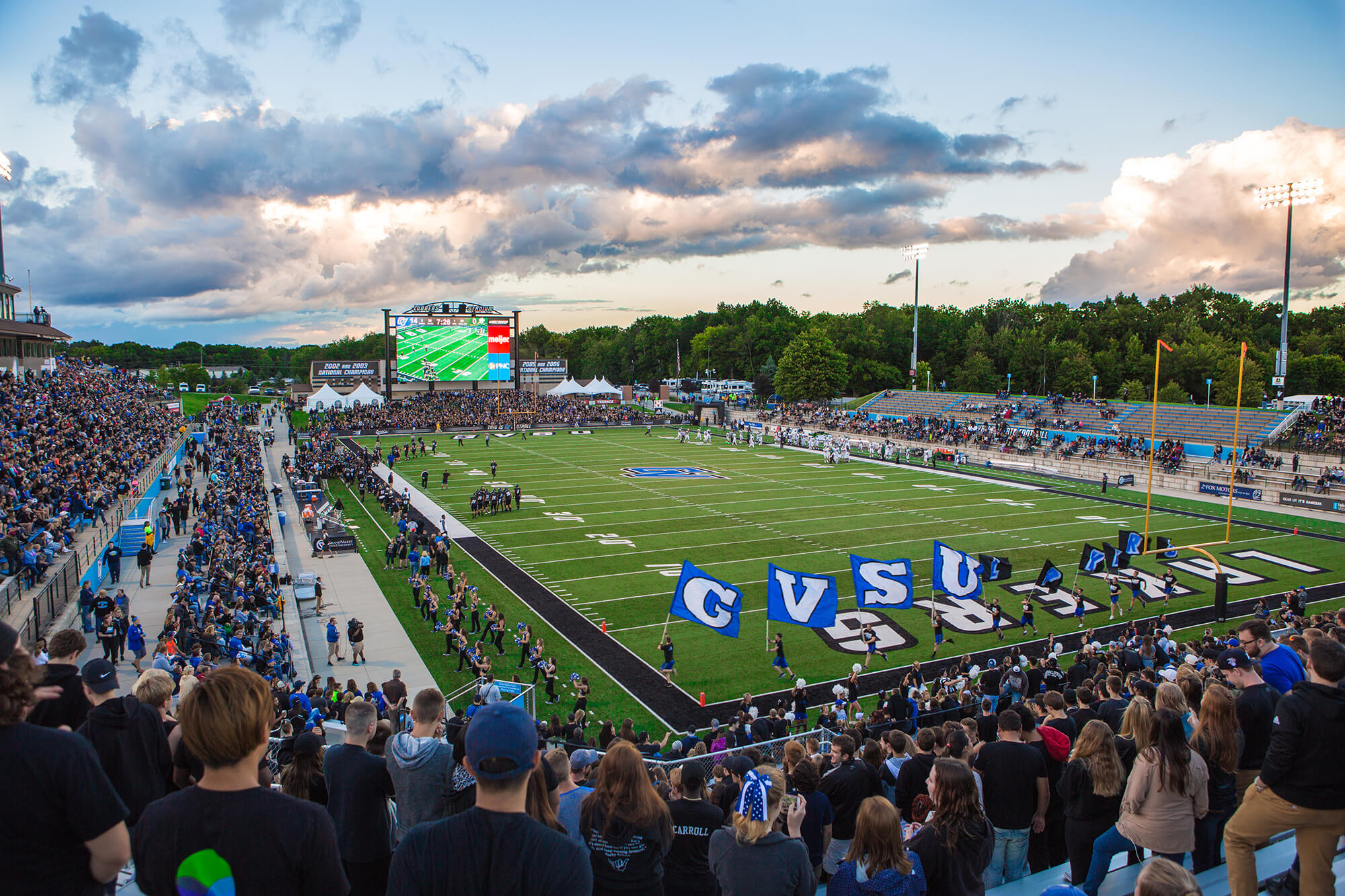 Watch free movie at Lubbers Stadium - GVNext