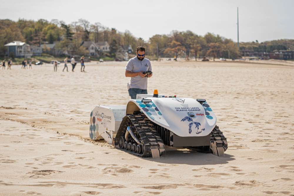 AWRI helping keep Muskegon beach clean with robots - GVNext