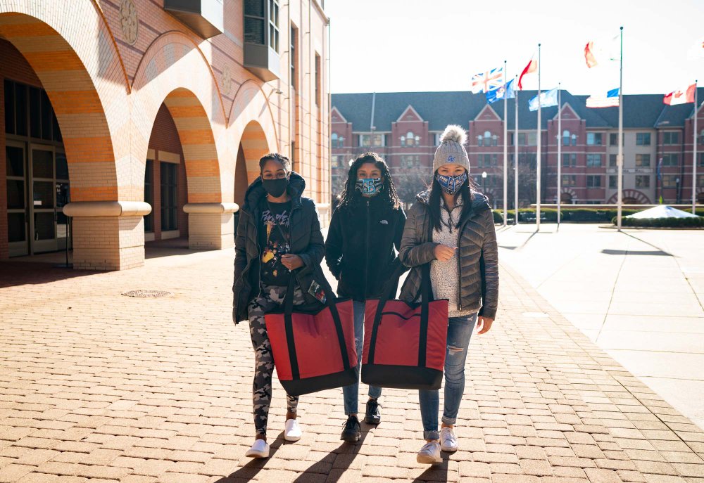 Students are front and center, helping lead GVSU's COVID-19 ...