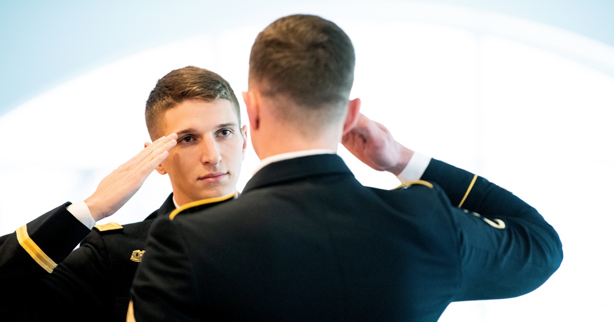 Army lieutenant gets commissioned on campus 'because I'm a Laker for a ...