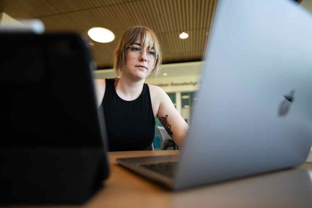 Student researchers unveil summer research at showcase - GVNext