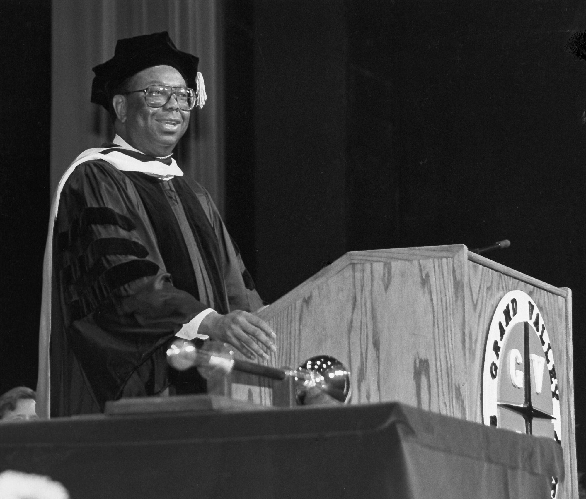 GVSU community remembers life of Bill Pickard, former board of trustee ...