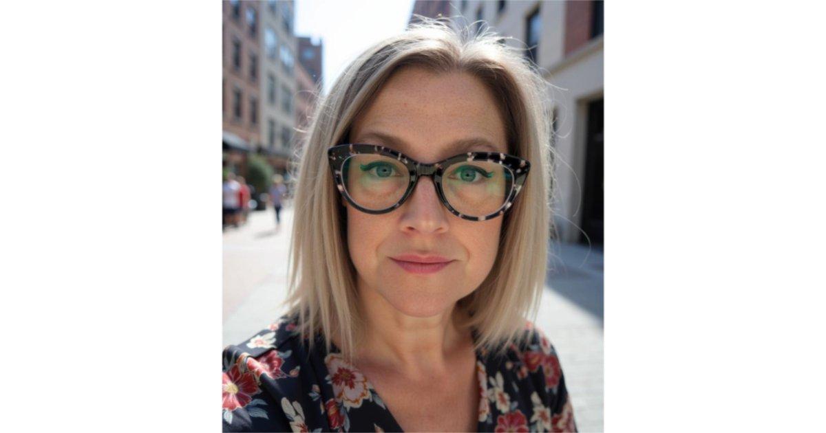 Adrienne Wallace receives Michigan Distinguished Professor of the Year ...