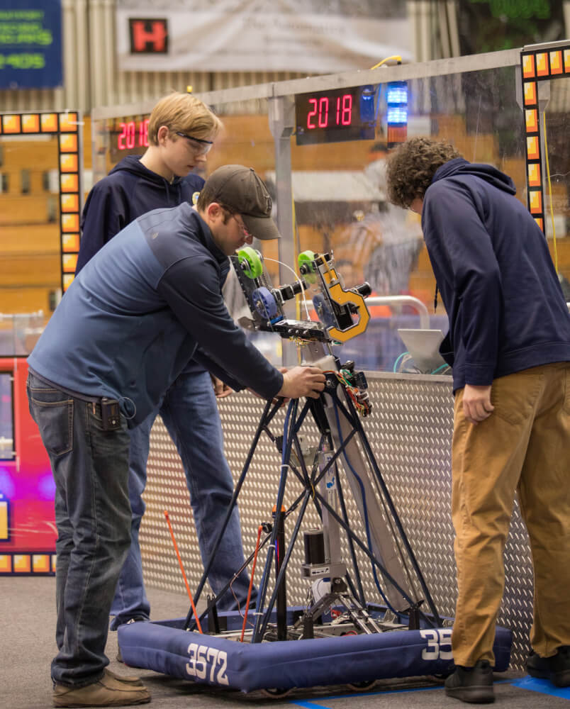 Scholarships awarded at FIRST Robotics competition - GVNext
